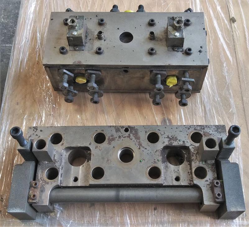 Bekum 2BKZ75 Rack & Manifold | Garden City Plastics