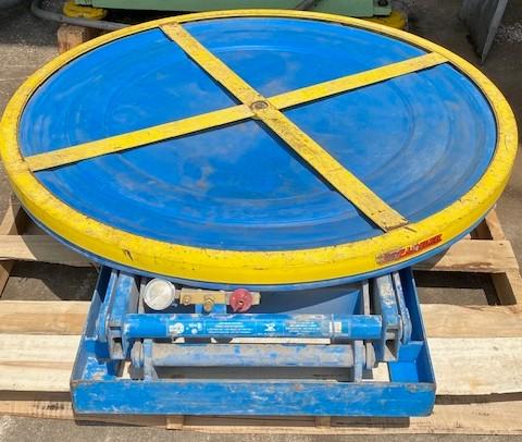 Bishamon Industries Corporation EZ Loader Self-Leveling Pallet ...