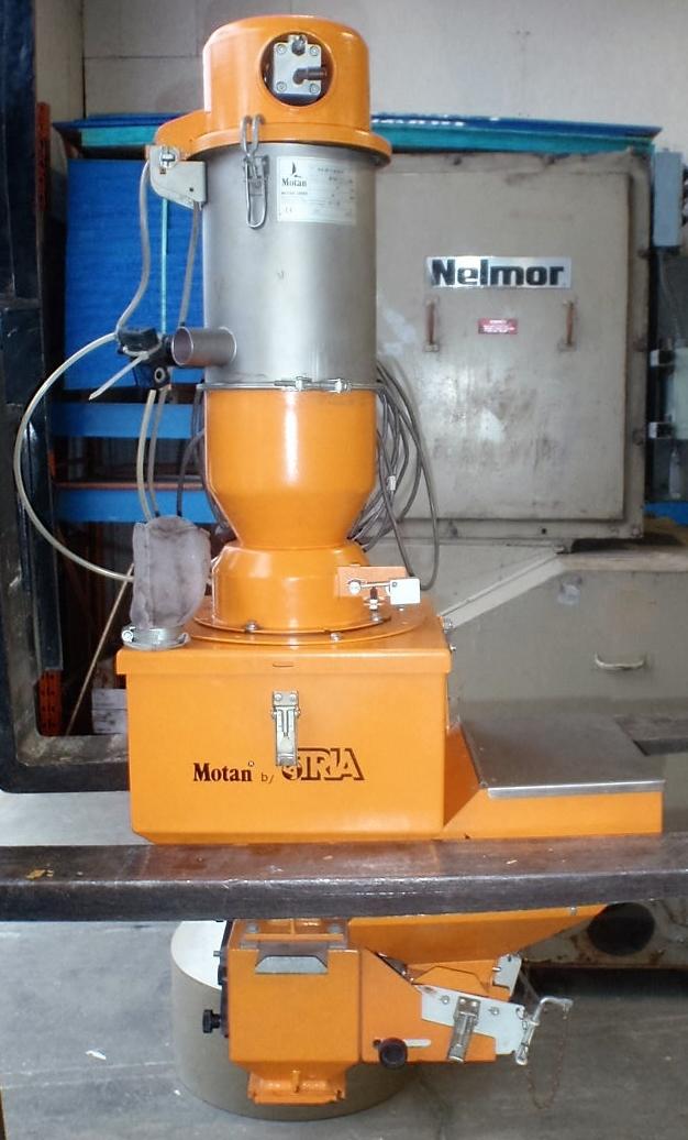 Motan HLB-06-2-A210-0 Vacuum Loader with Hopper | Garden City Plastics