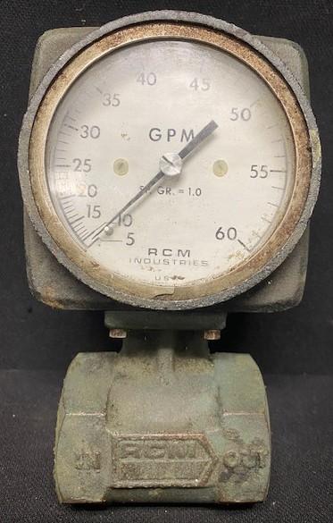 RCM 1 1/2"-71-R-60-F Hydraulic Pressure Gauge | Garden City Plastics