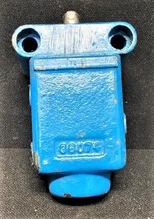 Vickers C572E Directional Control Hydraulic Valve | Garden City Plastics