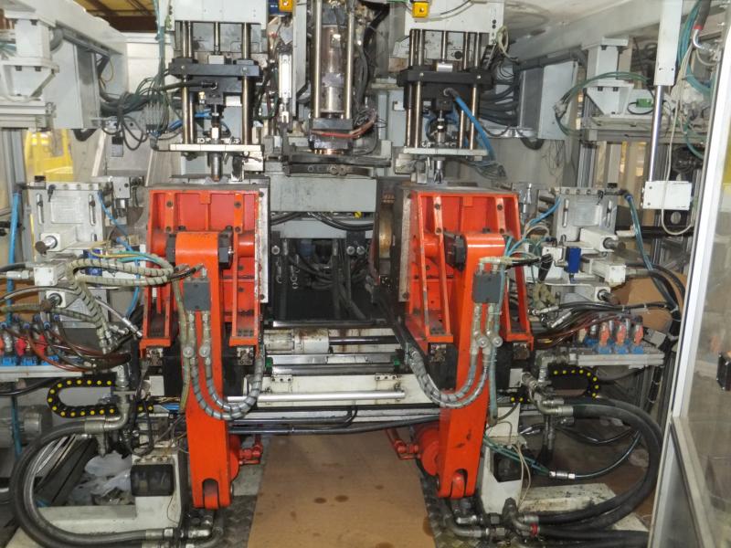 Uniloy-Milacron Continuous Extrusion Dual Shuttle Blow Molding Machine ...