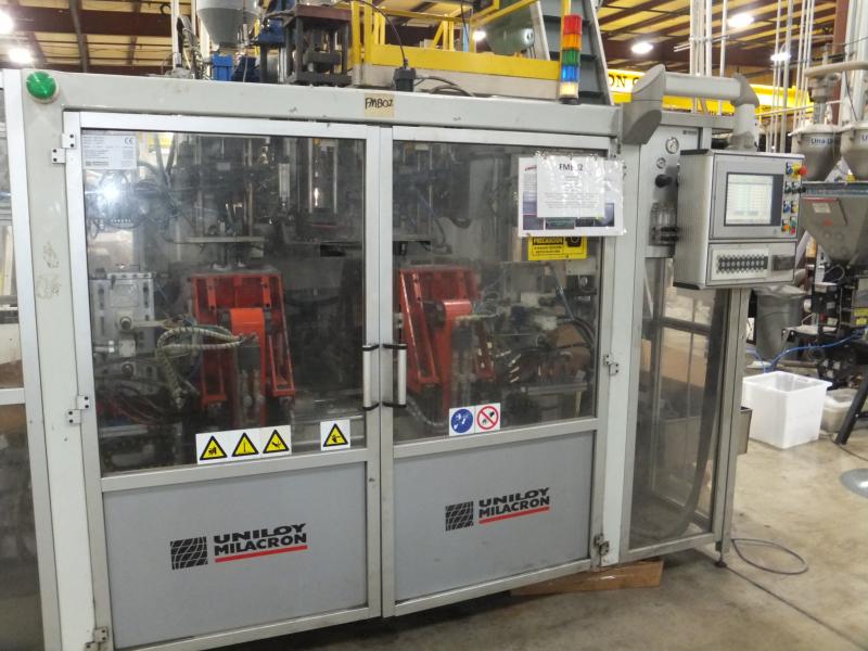 Uniloy-Milacron Continuous Extrusion Dual Shuttle Blow Molding Machine ...