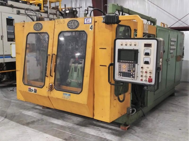 Bekum BM-304D Extrusion Blow Molding Machine | Garden City Plastics