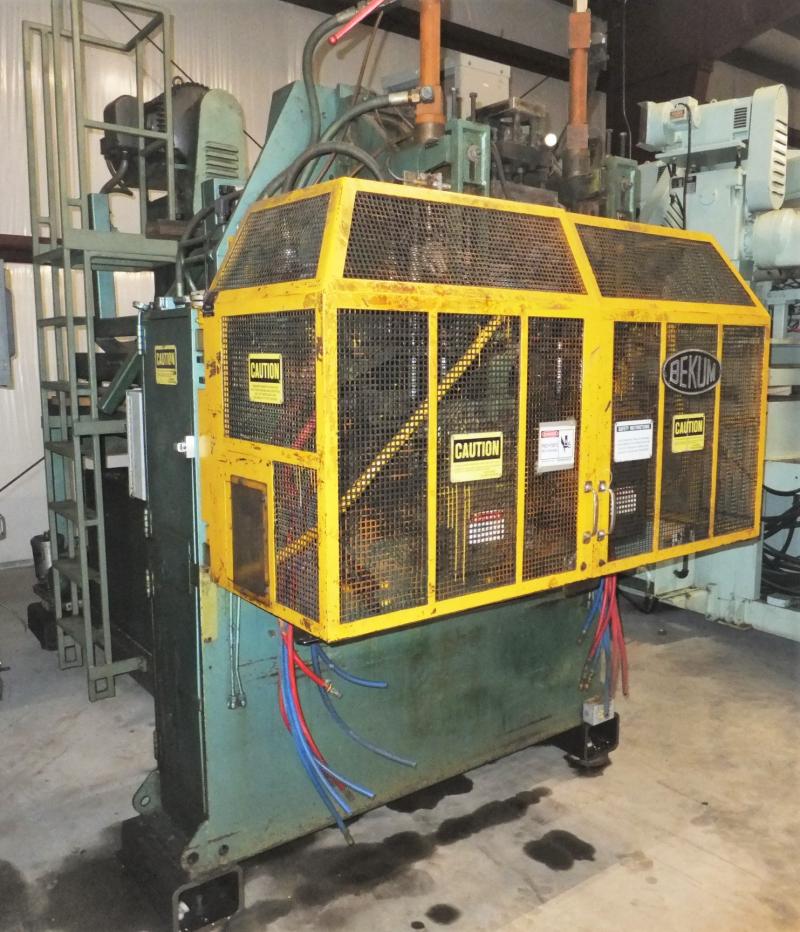 Bekum H-111 Continuous Extrusion, Dual Shuttle Blow Molding Machine ...