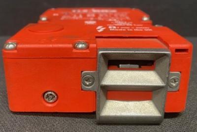 Allen-Bradley TLS-GD2 Guardmaster Safety Interlock Switch | Garden City ...