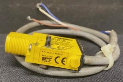 Banner SM312LVAG Mini-Beam Photoelectric Sensor | Garden City Plastics