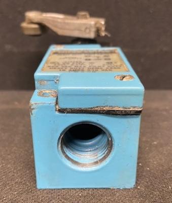 Honeywell LSA3K Micro Switch Heavy Duty Limit Switch | Garden City Plastics