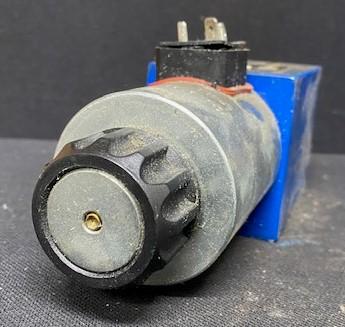 Rexroth R900589933 Hydraulic Directional Control Valve | Garden City ...