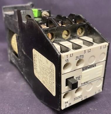 Siemens 3TB42 12-0B Contactor | Garden City Plastics