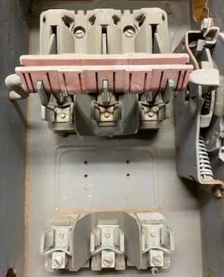 Square D H362 Series A1 Enclosed Fusible Safety Switch | Garden City ...