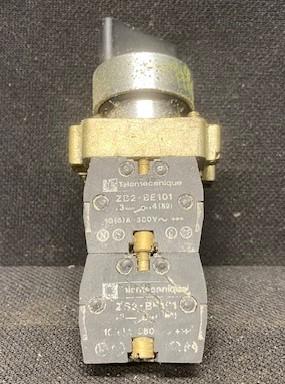 Telemecanique ZB2-BE101/ZB2-BE102 Contact Blocks on Mounting Block with ...