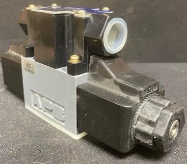 Tokimec DG3V-3-6C-M-P2-T-7-52 Directional Control Valve | Garden City ...