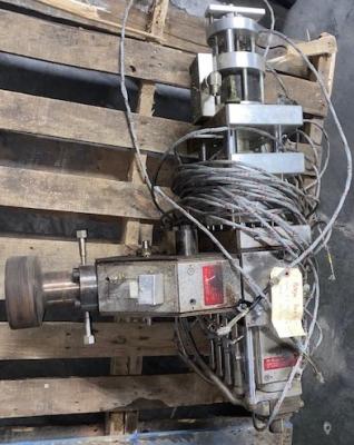 W. Mueller S5/25-60T-PE, TK, 1K 5x60mm Blow Mold Machine Head | Garden ...